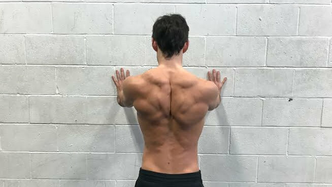 Kako sem odpravila bolečine med lopaticami? - Vadbena klinika